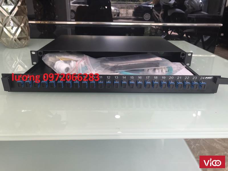 Hộp cáp quang CommScope 760241653 Hộp 19 inch 24 cổng LC ports om3/om4 ...